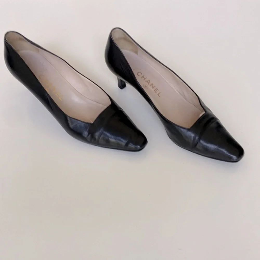 CHANEL | Shoes | Chanel Vintage Lambskin Pumps | Poshmark